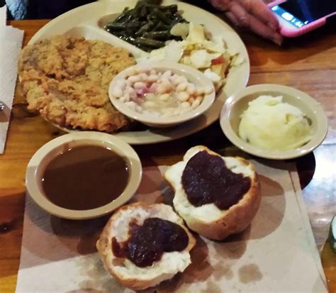 Lambert’s Cafe - Sikeston, MO | Review & What to Eat