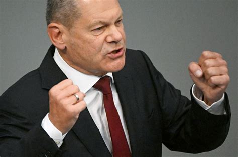 scholz accuses russia of ‘blackmail over nord stream pipeline shutdown