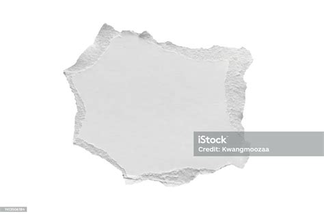 흰색 배경에 고립 된 흰색 찢어진 종이 찢어진 가장자리 스트립 가장자리에 대한 스톡 사진 및 기타 이미지 가장자리 고철