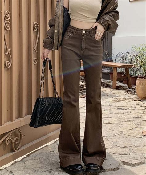 브라운 슬림핏 부츠컷 팬츠 에이블리