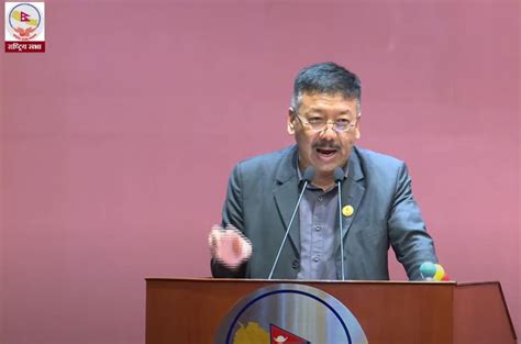 Uml Mp Says Sherpa Who Did Not Bathe For Years Now Bathes Once A Day Is Progress समाचार