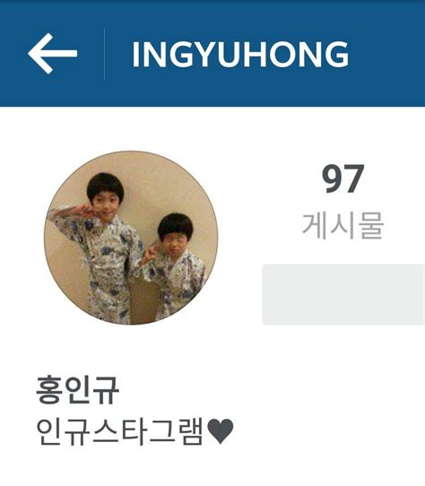 이슬비 첫 눈 오는 날 만나자고 약속하는 사람들 때문에 첫 눈은 내린다 여러분 눈이 와요 첫눈은 아니지만 눈이 또 펑펑 내리고 있네요 첫눈에 대해 이렇게