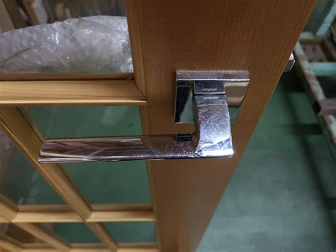 建材市場 高崎店 Kenzai Ichiba｜ガラス入り 加工済みドア レバーハンドル付き