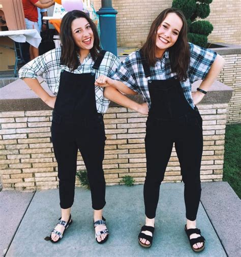 Bella Robertson Feet