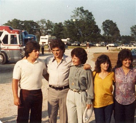 Conway Twitty I Told My World To Go Away And She Did