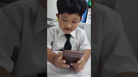 초등 1학년이 벌써 옆집 누나랑 영상 통화를 Youtube