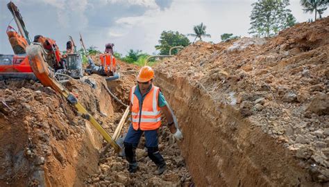 Trench Collapse During An Excavation Project Premium Ai Generated Image