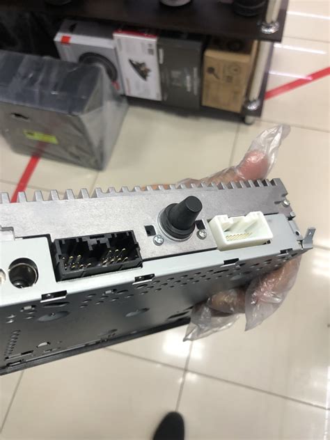 AUX в штатную магнитолу Л200 — Mitsubishi L200 (4G), 2,5 л, 2014 года ...
