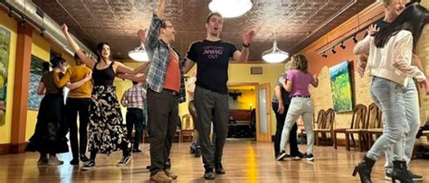 Lets Dance Beginnerintermediate Salsa Lesson Downtown Community