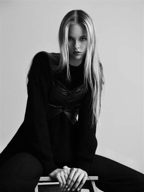 Dnk Model Management