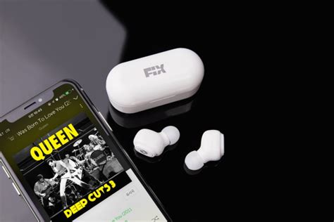 무선 이어폰 고민하고 있다면 커널형 이어폰을 선택 해야 하는 이유