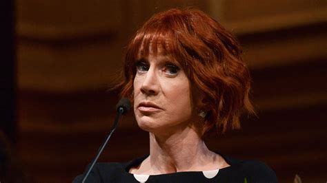 Kathy Griffin Tells Fans To See Her Before Shes Placed In Trumps