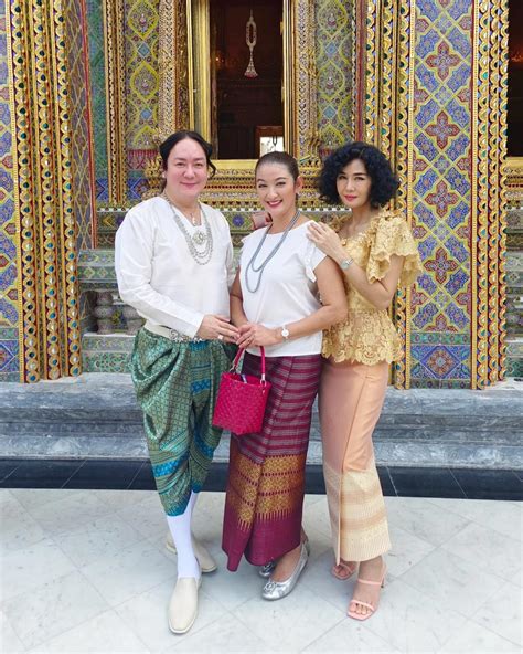 ชมภาพ จุ๊บแจง วิมลพันธ์ ดาราสาววัย 53 ปี ควงแฟนหนุ่มเข้าวิวาห์