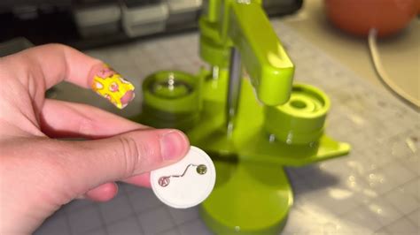 Using The Happizza Button Maker And Review Youtube Using The Happizza Button Maker And Review Youtube