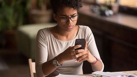 How To Fix The Android Bug Blocking Your Phone Calls