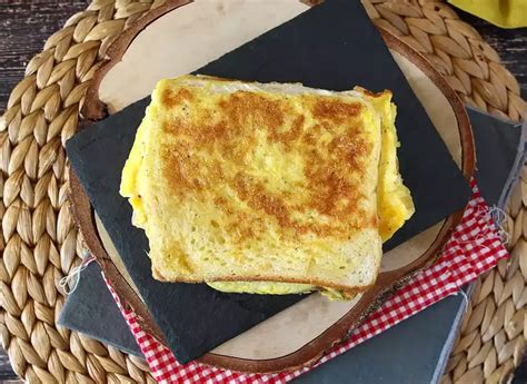 French Toast Omelette Sandwich Egg Sandwich Hack