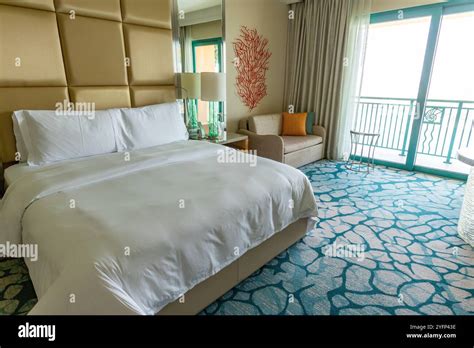 Luxury Hotel Palm King Room At The Atlantis The Palm 5 Star Hotel With