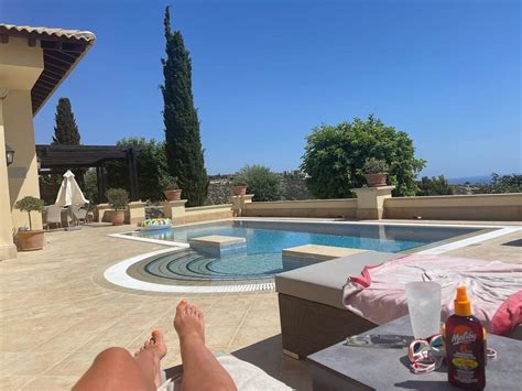 Vicky Hungerfords Feet