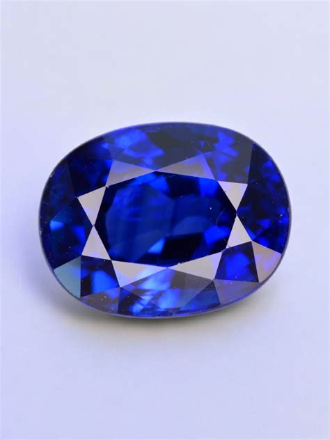 Royal Blue Sapphire 554 Ct Attractive Color And Clarity Sri Lanka