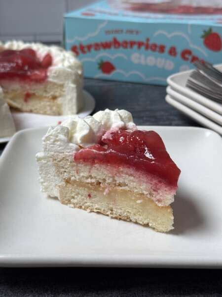 Trader Joes New Strawberry Cloud Cake Is It A Dream Cake Or A Cream
