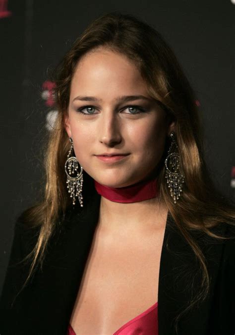 What Happened To Tom Cruises Co Star Leelee Sobieski — All We Know