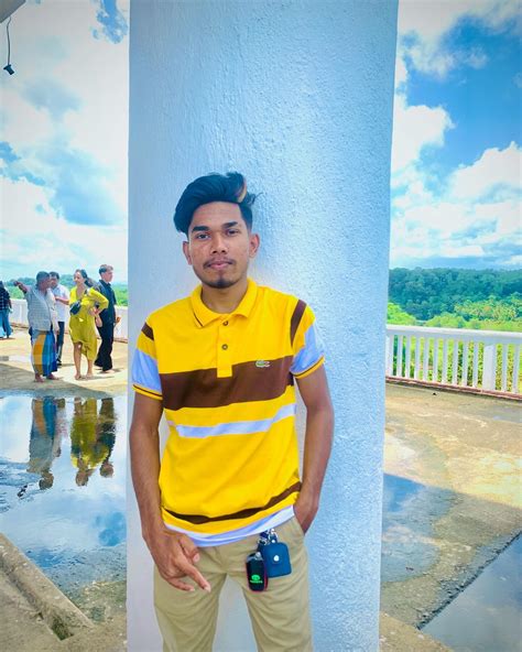 Sineth Sanjaya Sineth Sanjaya • Instagram Photos And Videos