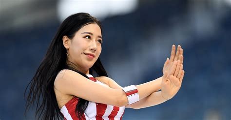 포토 Lg 치어리더 장세희 야구의 열기를 더 뜨겁게