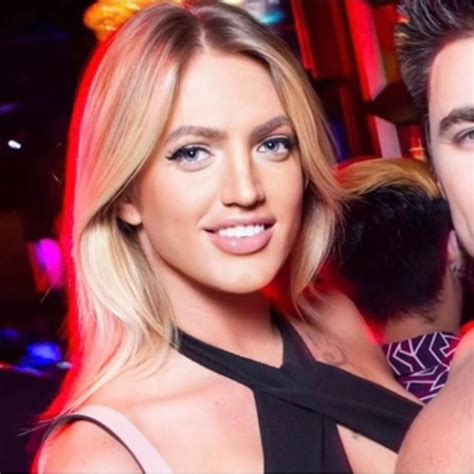 Evee Marie Evee Marie Added A New Photo