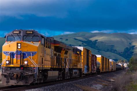 Tren Twins Wallpapers Top Free Tren Twins Backgrounds Wallpaperaccess