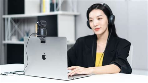 All You Need To Know About External Cameras For Laptops