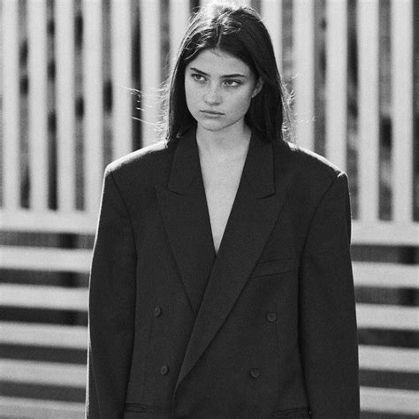 Blanca Soler Models Photoshoot Model Inspo Girl Photography Poses