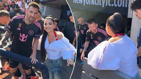 Albanian Singer Enisa Meets Messi After Finishing The Performance Of The Anthem In The Inter