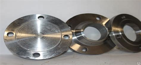 ASME ANSI B16 5 LAP JOINT PIPE FLANGES MANUFACTURER IN INDIA MANUFACTURER EXPORTER OF HIGH
