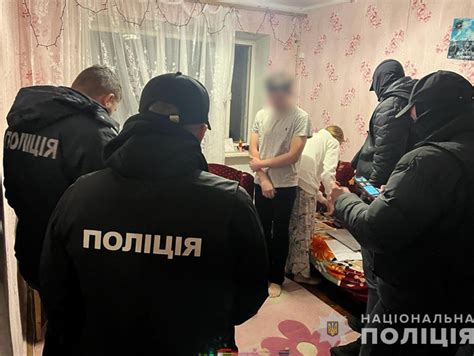 В Запоріжжі затримали ділків які дурили людей на гроші шляхом фіктивного працевлаштування в ЄС