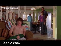 The Middle Axl Shirtless