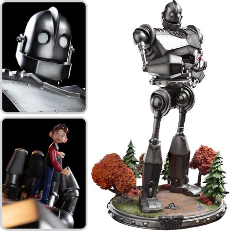 The Iron Giant And Hogarth Hughes Demi Art 120 Scale Statue