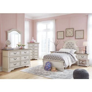 Realyn Collection By Ashley Furniture 1stopbedrooms