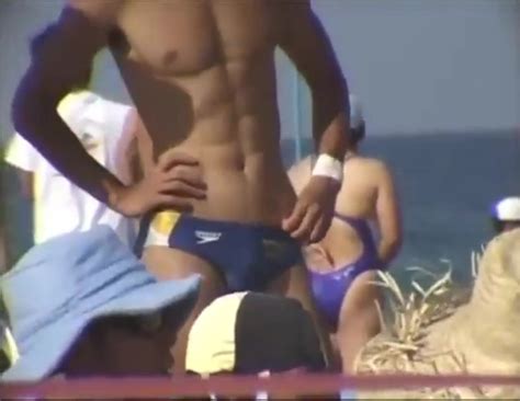 Japanese Guys In Tiny Speedos 日本語で