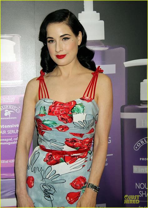 Dita Von Teese Cosmoprof Convention Beauty Babe Photo Dita Von Teese Photos Just
