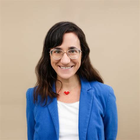 Tovit Neizer Vayomar