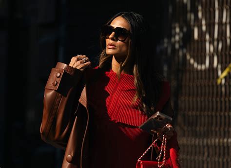 Grey Rock Method ή πώς να βάλεις στη θέση του έναν ναρκισσιστή The Issue