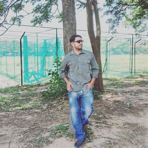 Z𝚊𝚔𝚒𝚛 𝙷𝚞𝚜𝚜𝚊𝚒𝚗 (@adv.zakir_bhati_official) • Threads, Say more