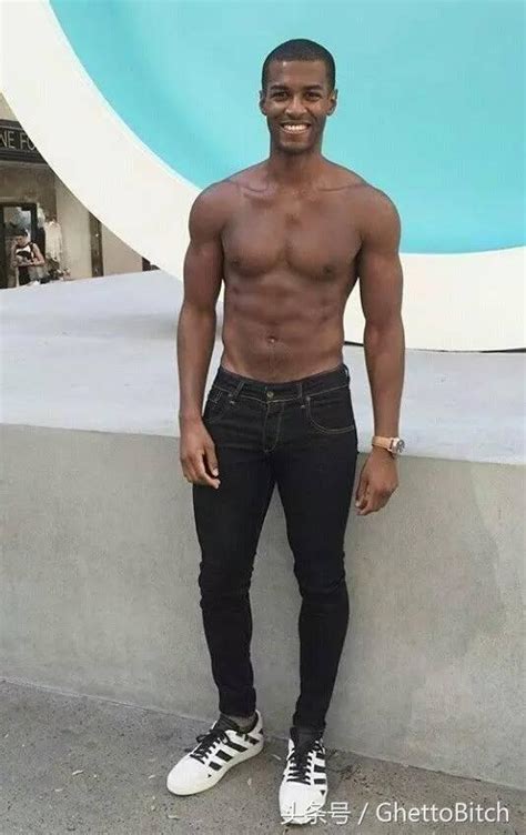 新生代黑人男模 Darius Williams 每日头条