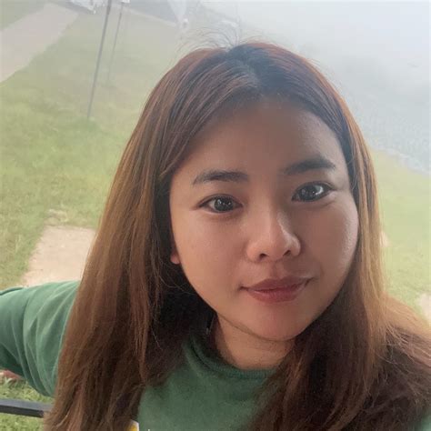 จี๊ปกาฬสินธุ์ 👉 หลวงปู่มหาศิลา สิริจันโท 🙇 มอบกระเป๋า รองเท้า และ ทุนการศึกษา ให้เด็ก