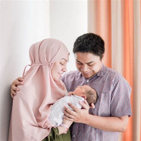 Potret Terbaru Michella Adlen Artis Ftv Yang Telah Mantap Berhijab