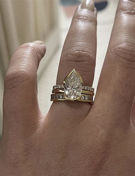 Pin On Jewellery Cute Promise Rings Dream Engagement Rings Engagement Ring Cuts