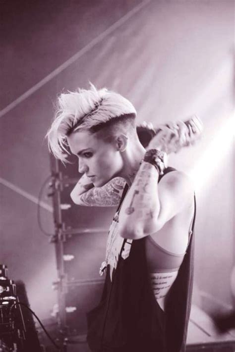 Ruby Rose Shows Off Her Toned Torso As She Sizzles In Black Lace Bra Artofit