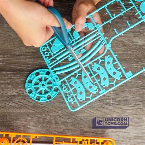 Cic Kits Stem Wabo The Robot Monorail Race Track Science Kit Age 10