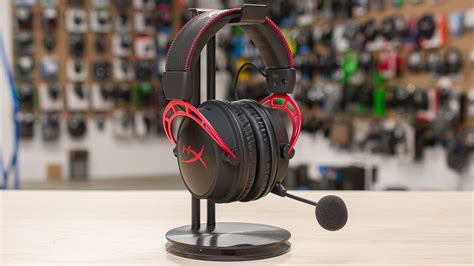 Hyperx Cloud Alpha Wireless Vs Hyperx Cloud Iii Wireless Side By Side Headphones Comparison