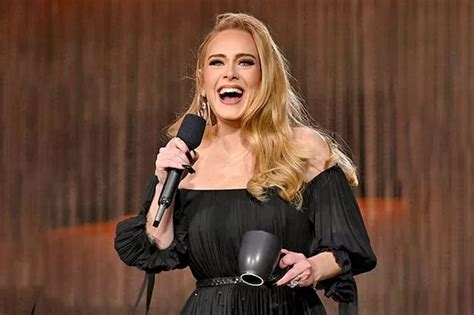 Adele Lets Slip What She Drinks From Hot Mug While On Stage And Its